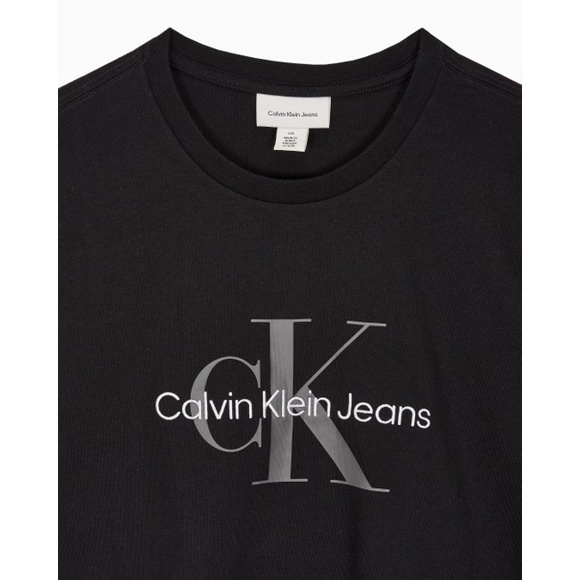 25 S/S[남] 레귤러핏 히어로 모노그램 로고 반팔 티셔츠(40EM289-UB1)