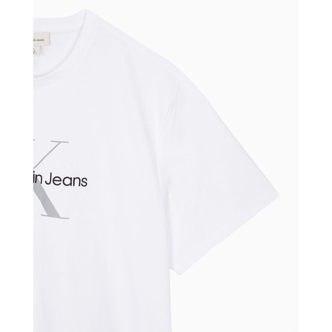 25 S/S[남] 레귤러핏 히어로 모노그램 로고 반팔 티셔츠(40EM289-UB1)