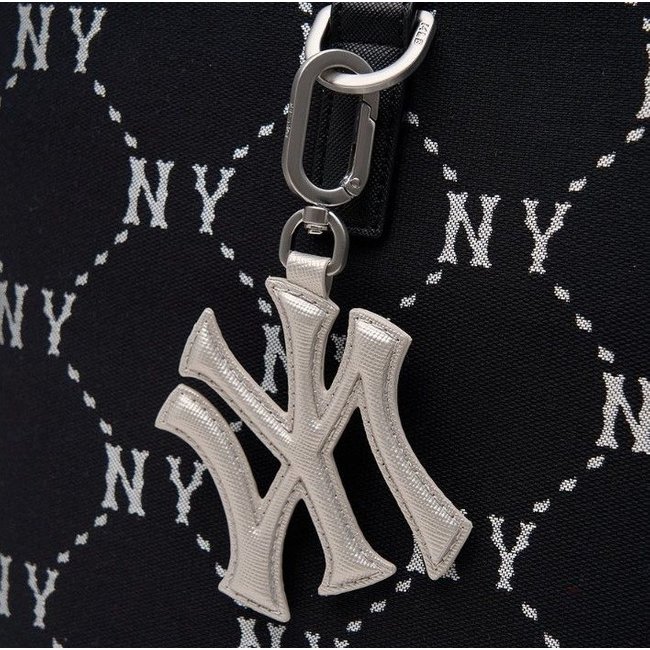 (MLB)24S/S 다이아 모노그램 자카드 라지 토트백 뉴욕양키스 3AORL014N 50BKS